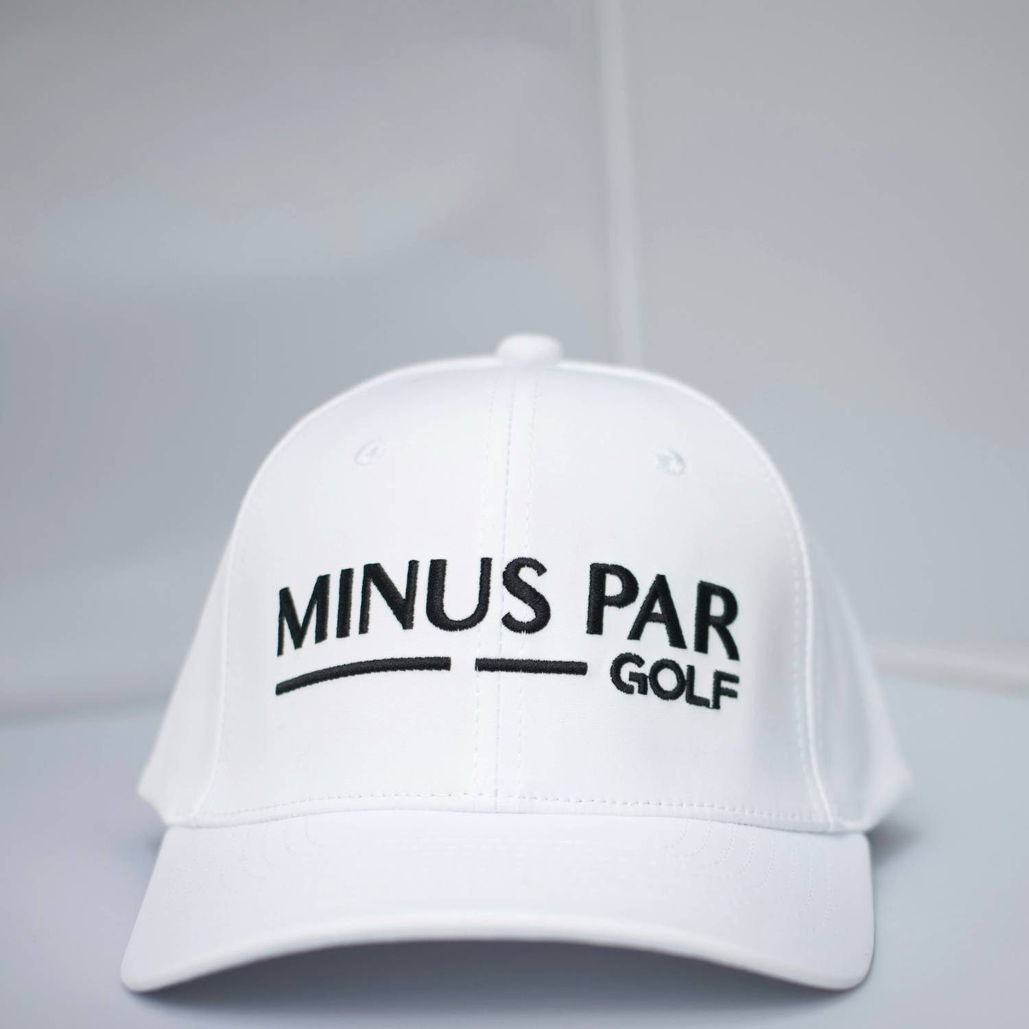 Minus Par Golf Elite Performance Golf Cap – White